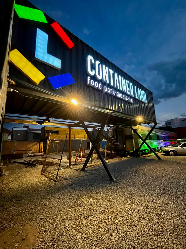 About us – Container land